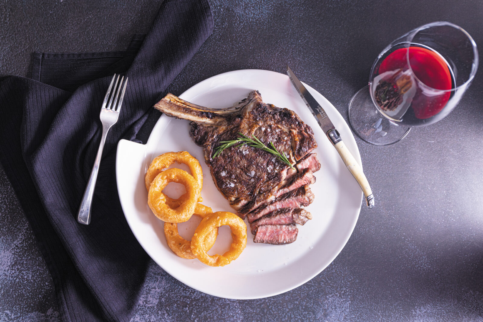 A GUIDE TO DINING ON REGENT SEVEN SEAS CRUISES | anawhiteluxurytravel.com